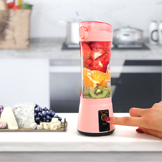 Compact & Powerful Portable Fruit Blender – SparkMarket 2.0